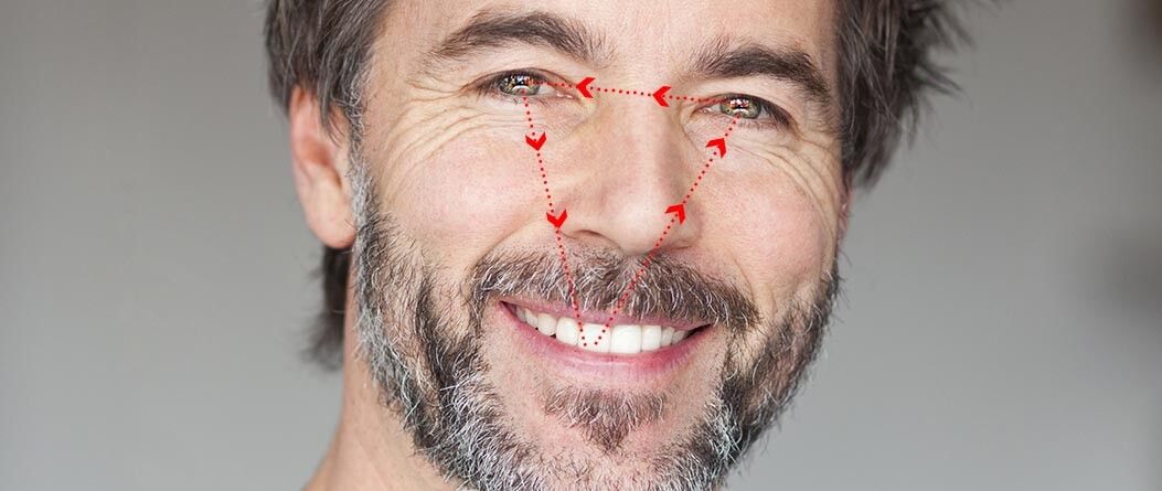 What Is Triangular Gazing? - Social Gazing - Amazing Smiles